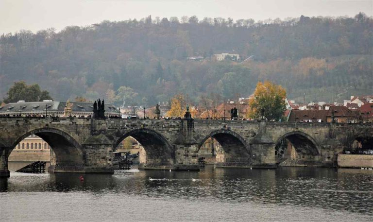 10 Most Wonderful Stone Bridges in the World