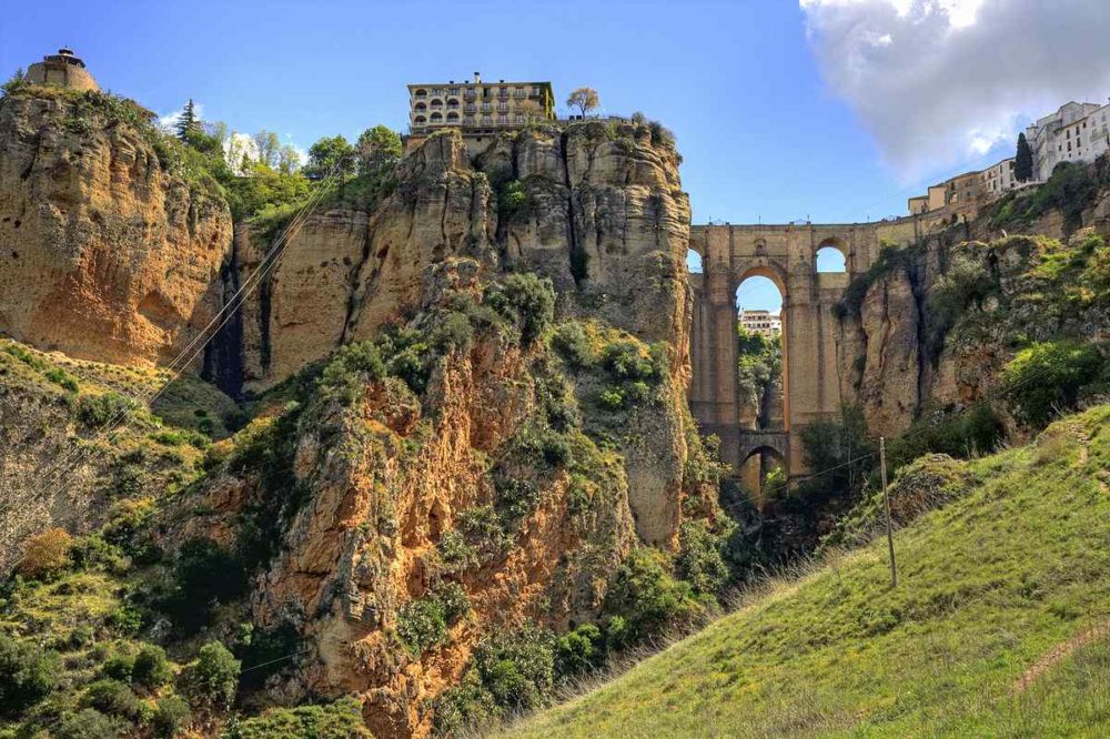 10 Most Wonderful Stone Bridges in the World