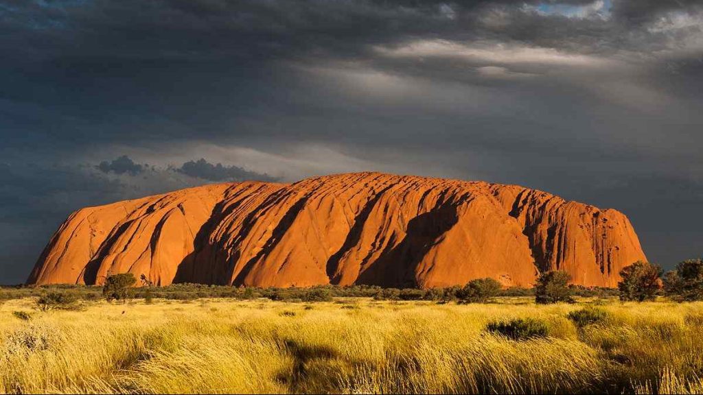 10 Most Beautiful Natural Rock Formations In The World