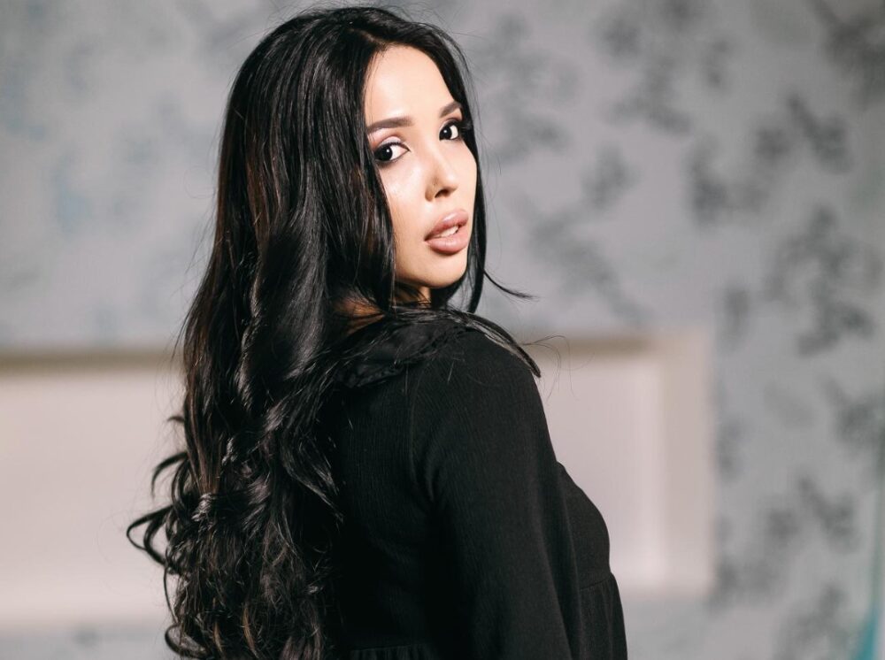 9 Best Asian Webcam Models