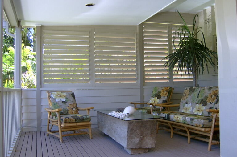 Choosing the Right Material for Plantation Shutters ─ A Comprehensive Guide